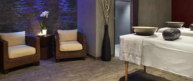 RADISSON BLU HOTEL AT DISNEYLAND PARIS | 71% off | Hotel Direct