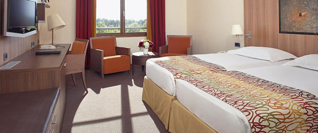 RADISSON BLU HOTEL AT DISNEYLAND PARIS | 71% off | Hotel Direct